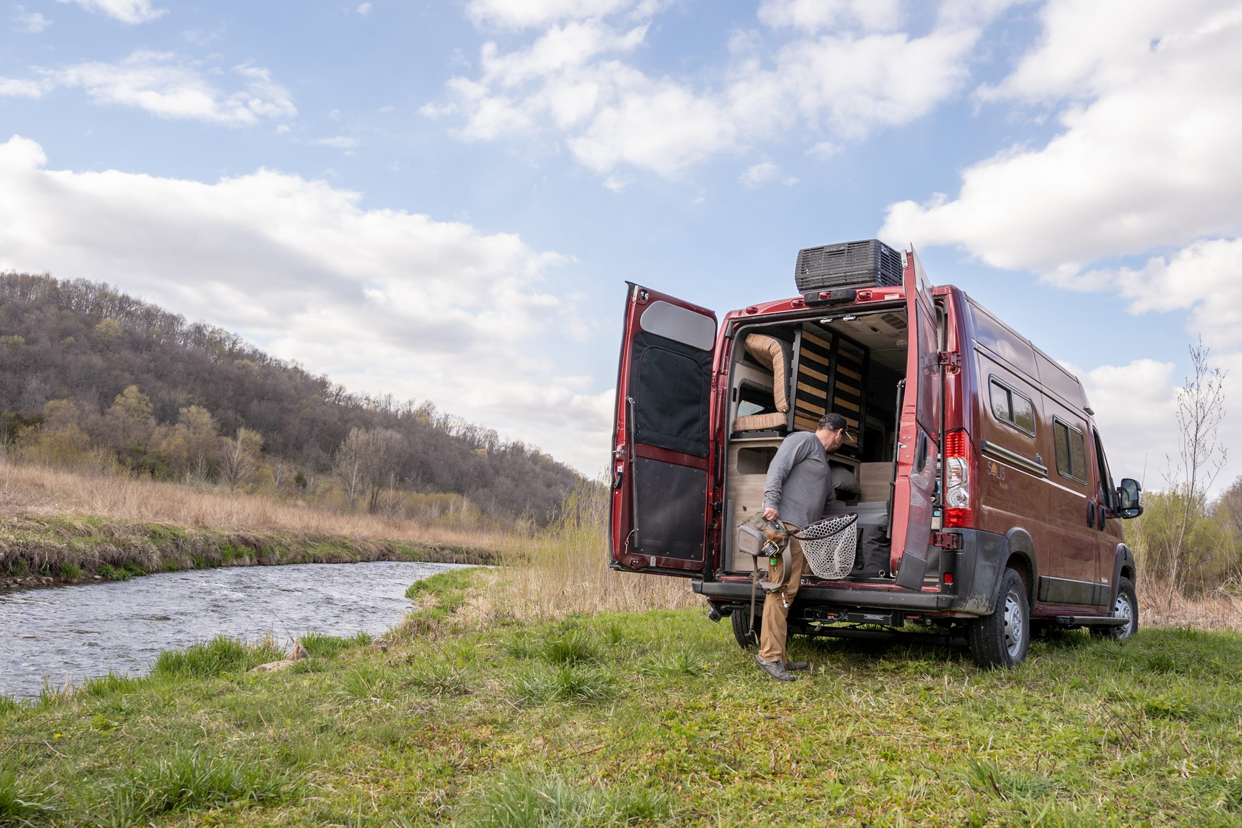 5 Best RV Manufacturers in 2021 - Nomadic News