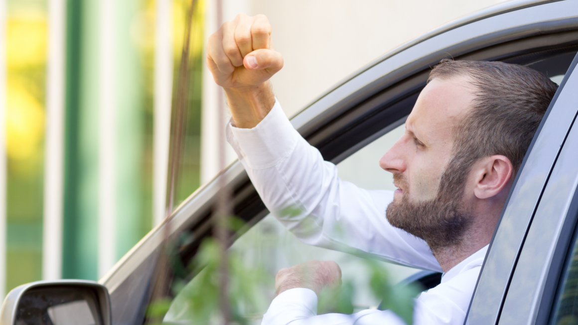 How to Deal With Aggressive Drivers - Nomadic News