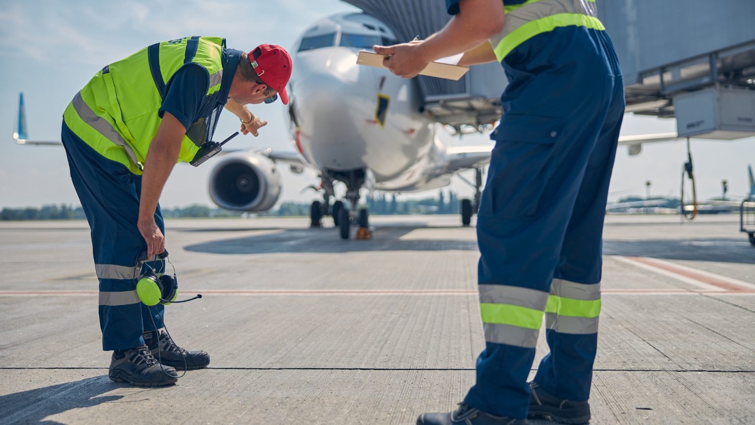 How Safe is Flying in 2024? - Nomadic News
