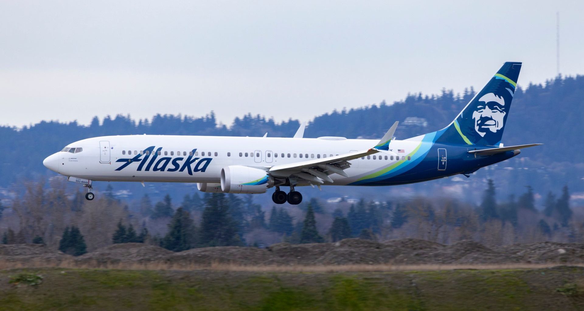 The Story Behind the Terrifying Boeing 737 Max 9 Incident - Nomadic News