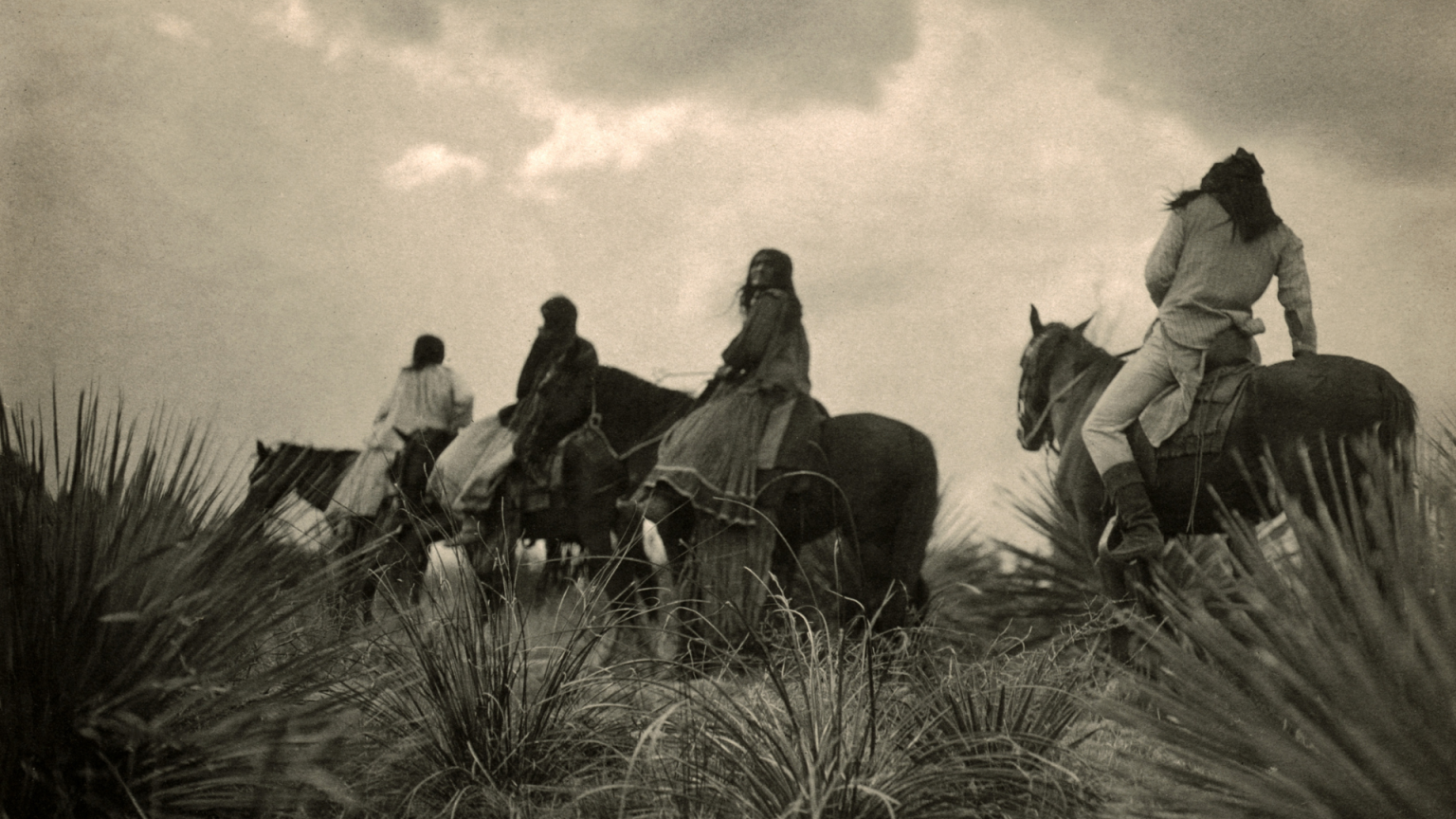 Add the Historical Apache Death Cave To Your Itinerary - Nomadic News