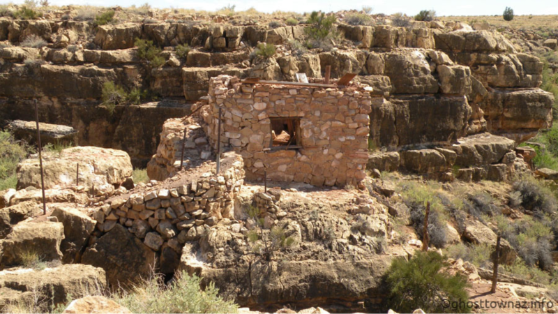 Add the Historical Apache Death Cave To Your Itinerary - Nomadic News