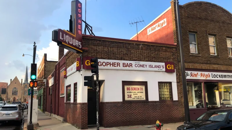 Why Minnesotans Are Obsessed With Gopher Bar - Nomadic News